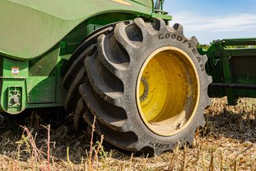 World's largest agricultural tyre now coming to EU & UK - Agriland.ie